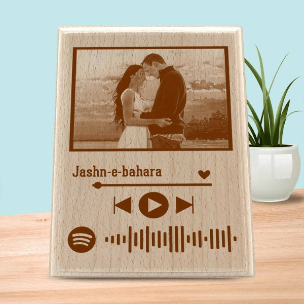 Wooden engraving - Simply Natural